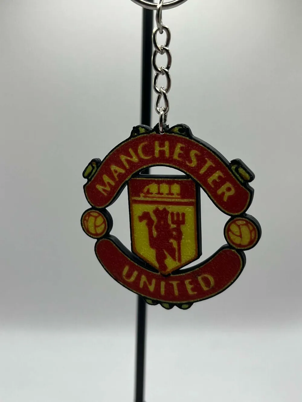 Manchester United Keychain - Free 3D Print Model - MakerWorld