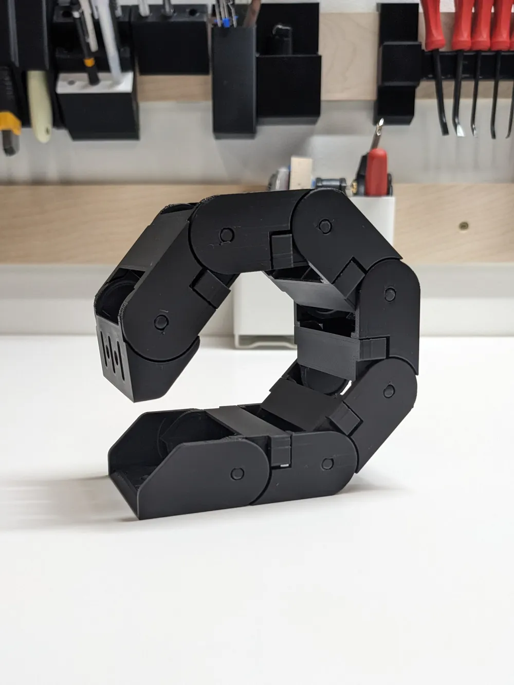 Cable Chain - Free 3D Print Model - MakerWorld