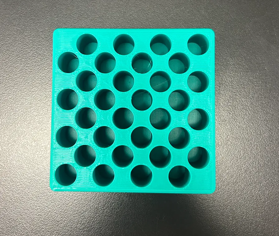 Compact Multichannel 1.5 and 2mL sample block by saltyboy22 - MakerWorld