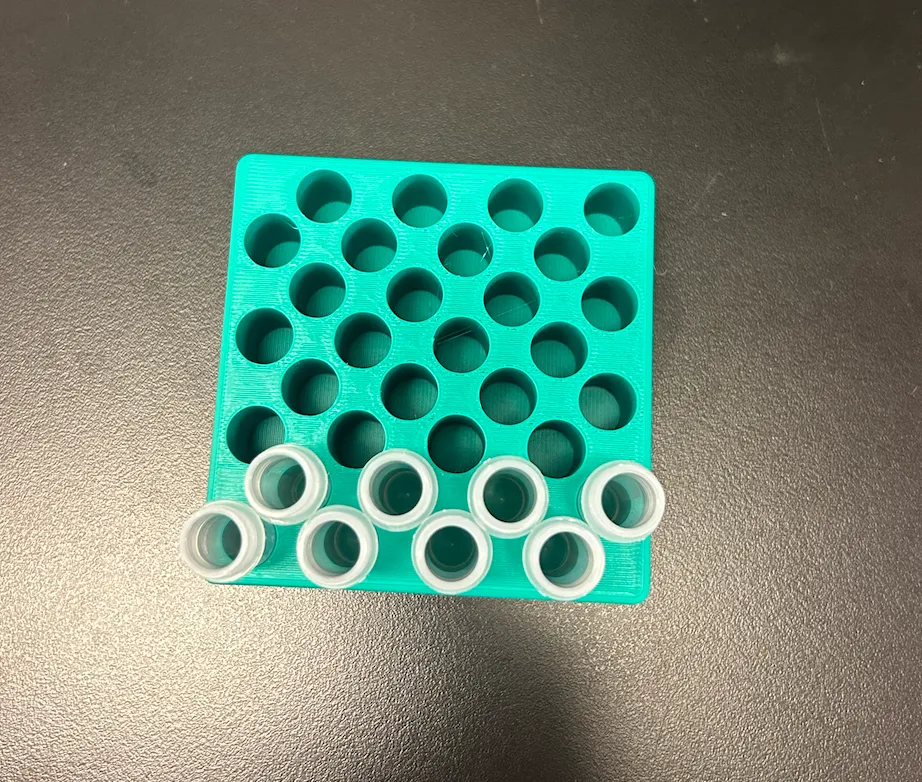 Compact Multichannel 1.5 and 2mL sample block by saltyboy22 - MakerWorld