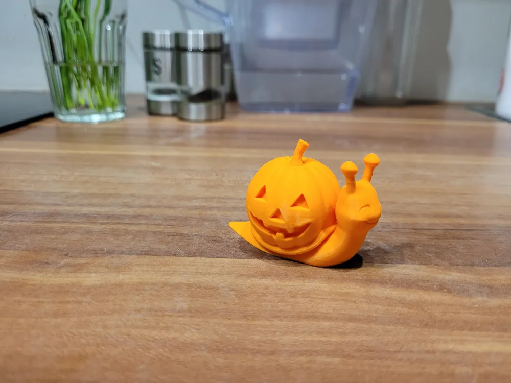 Cute little spooky snail Gary for Halloween by Kacper1263 MakerWorld ...