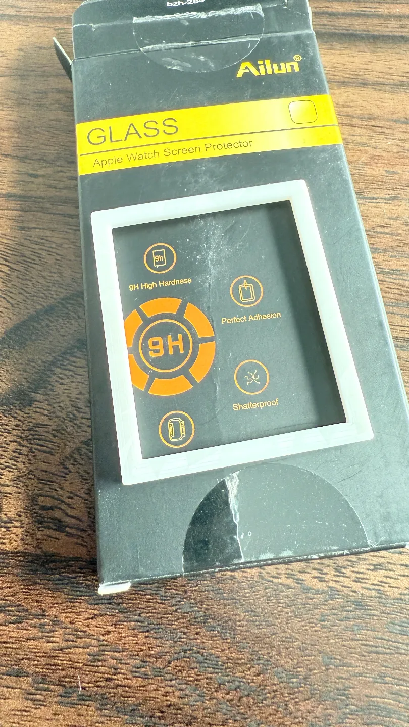 Apple Watch Ultra 2 Screen Protector Aligner by loafer_coyote - MakerWorld