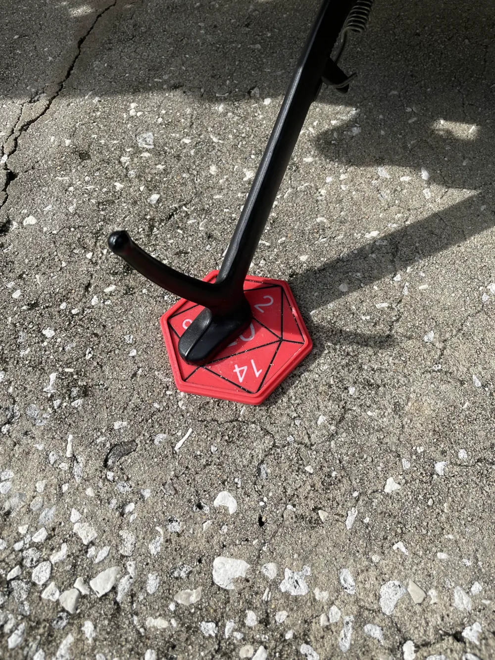 D20 Motorcycle Kickstand Puck by Rizato - MakerWorld