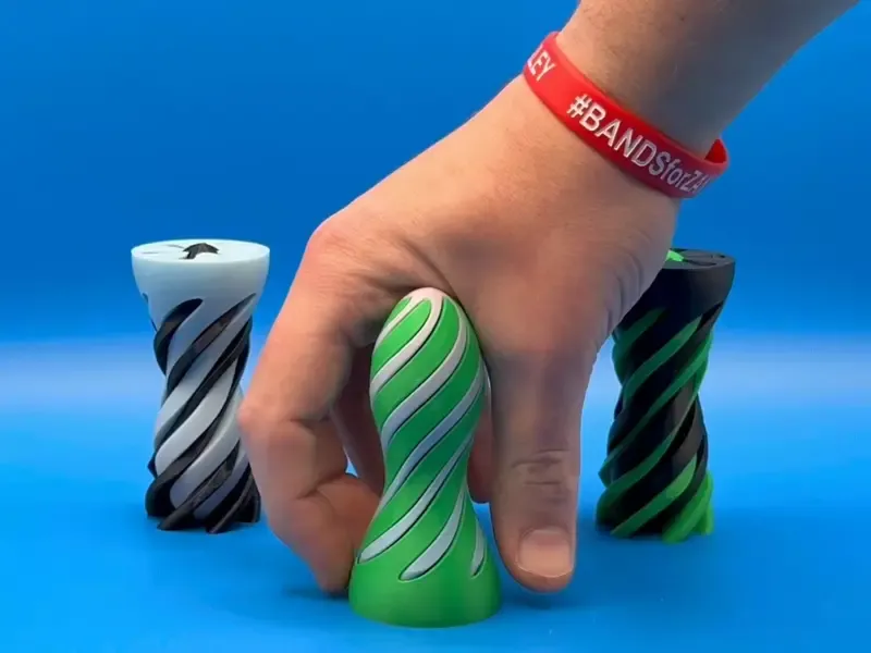Pawn Spiral Passthrough Fidget Toy by Janbartos MakerWorld: Download ...
