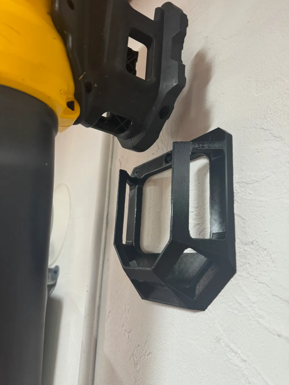 Remixed Dewalt 20V leaf blower wall mount - Free 3D Print Model ...