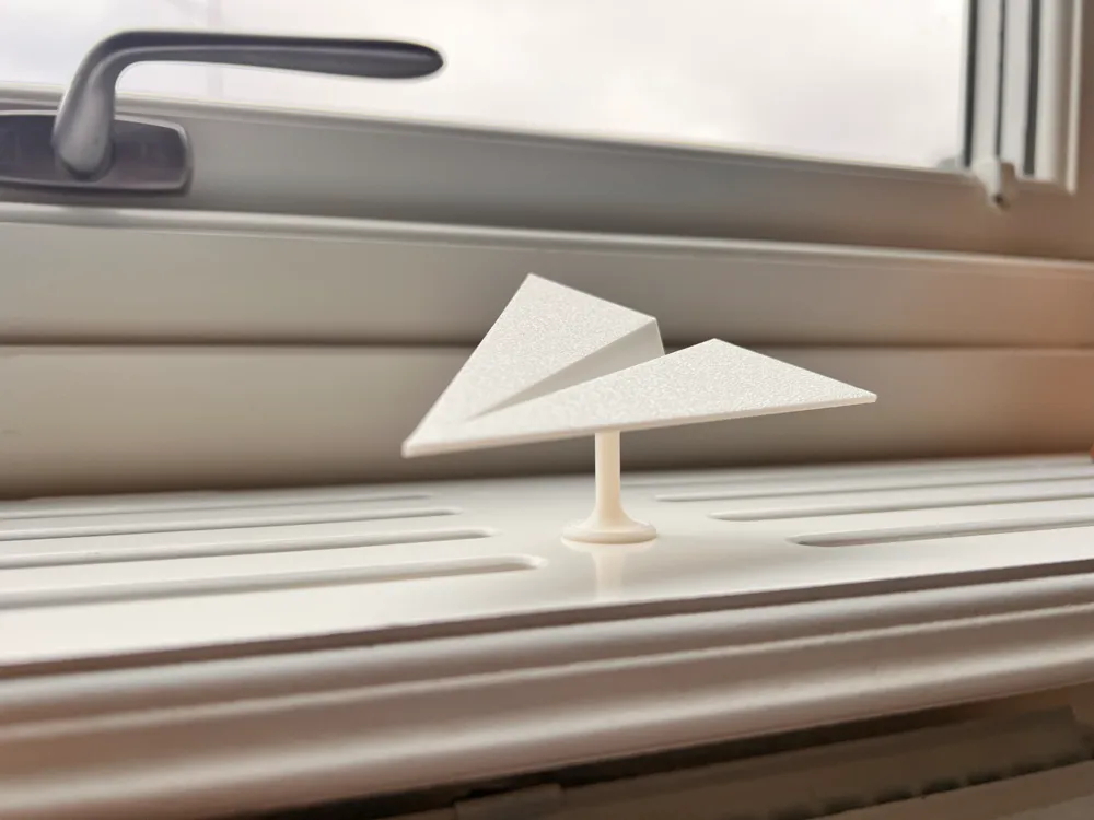 Posable Paper Airplane Decoration by Emilio - MakerWorld