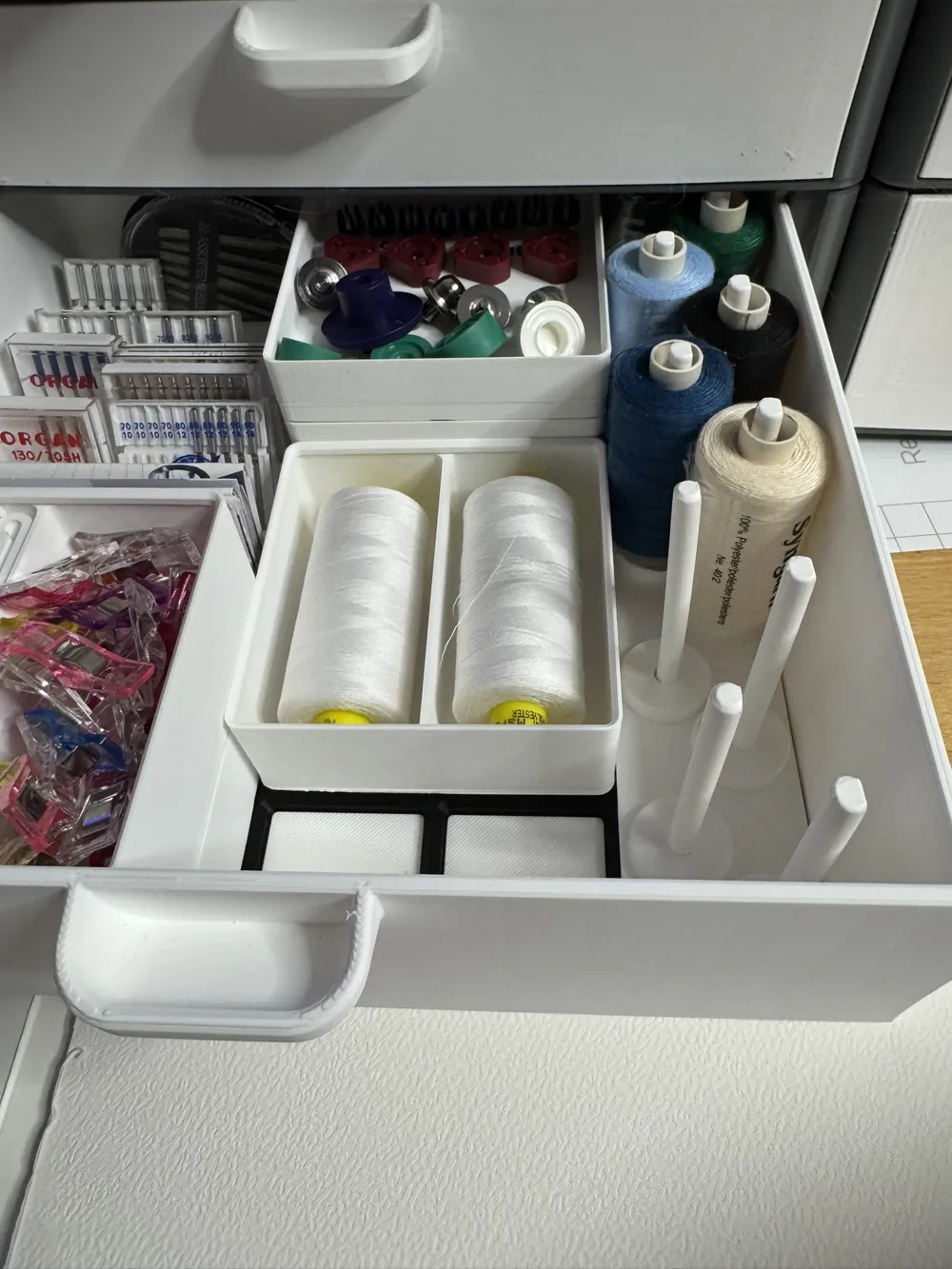 Gridfinity Sewing – Sewing Thread 2×2 - Free 3D Print Model - MakerWorld