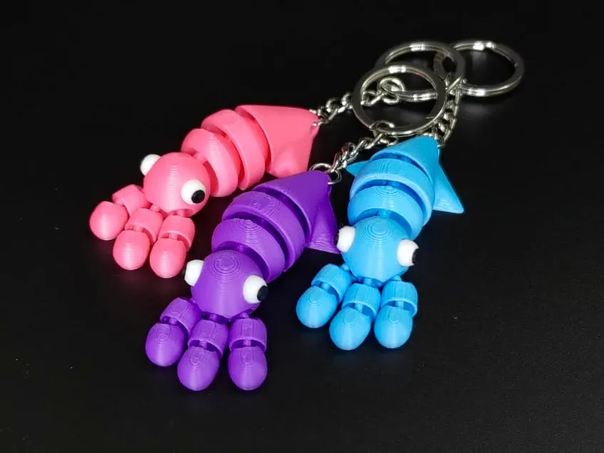 Flexi Cute Squid Keychain - Free 3D Print Model - MakerWorld