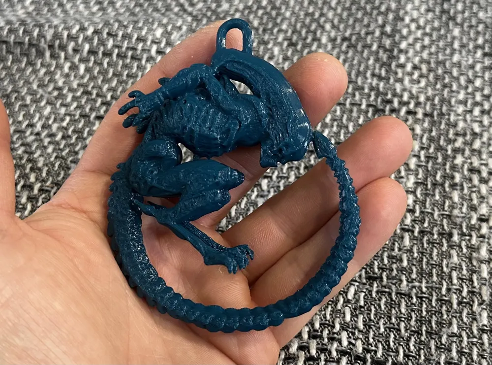 Alien Xenomorph pendant - Free 3D Print Model - MakerWorld