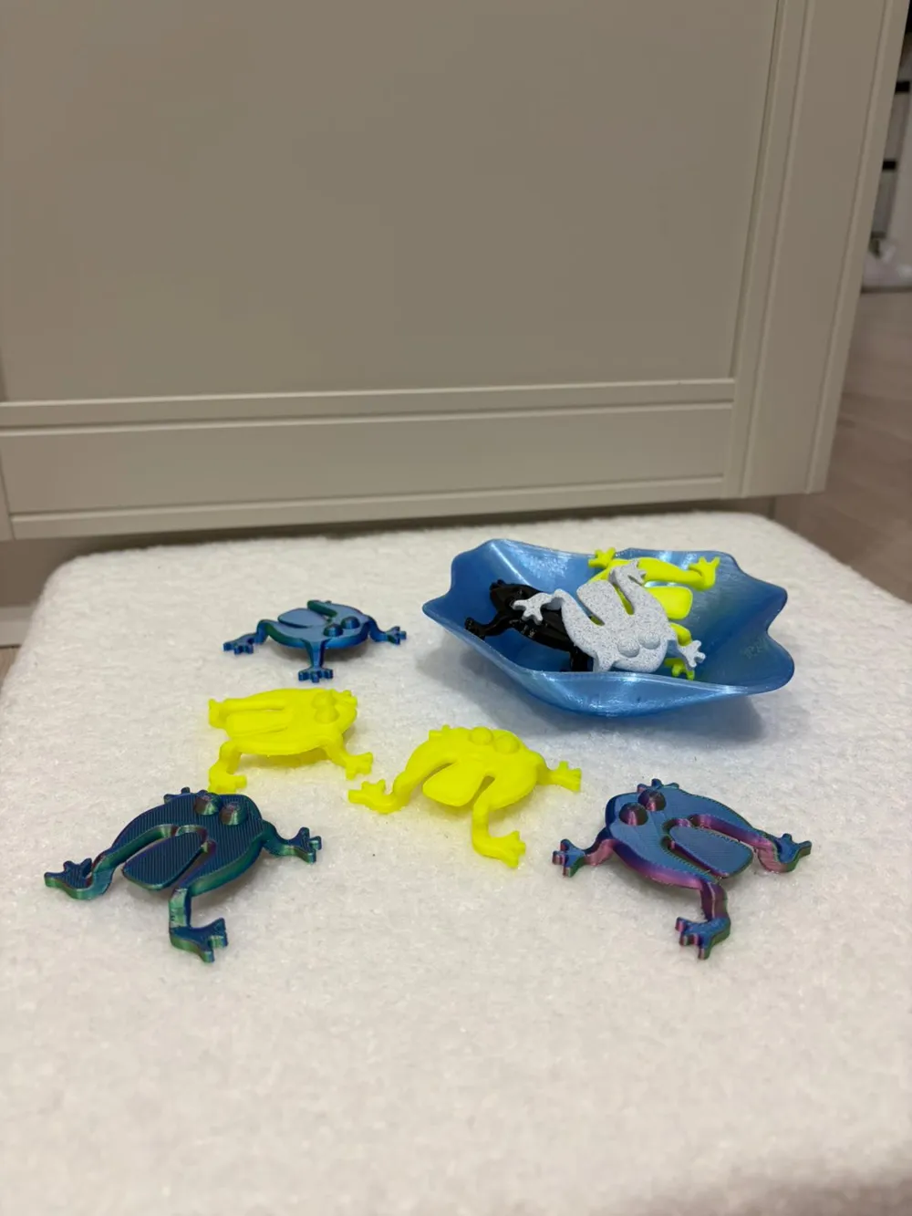 Jumping Frog Fidget Toy - Free 3D Print Model - MakerWorld