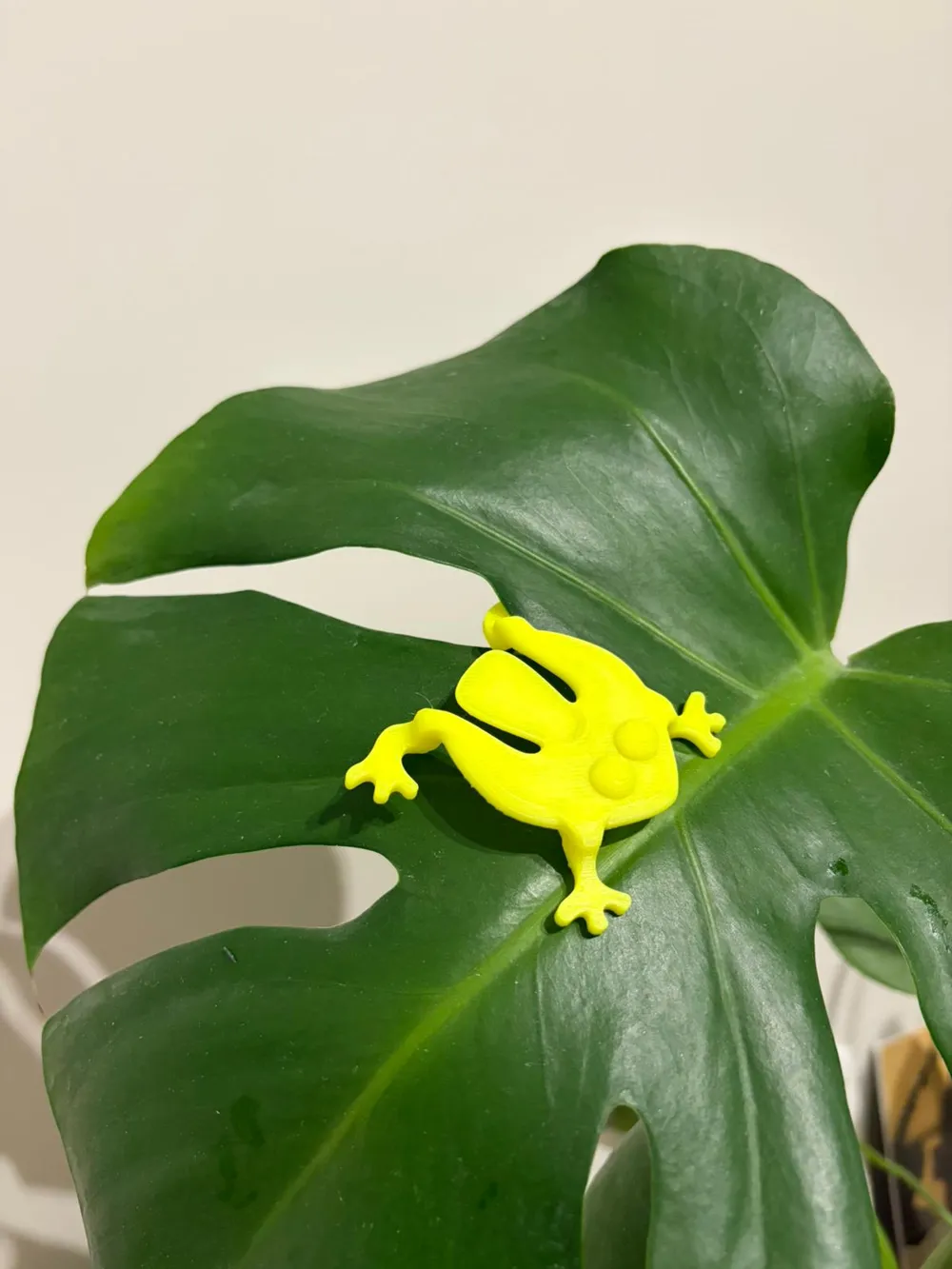 Jumping Frog Fidget Toy - Free 3D Print Model - MakerWorld