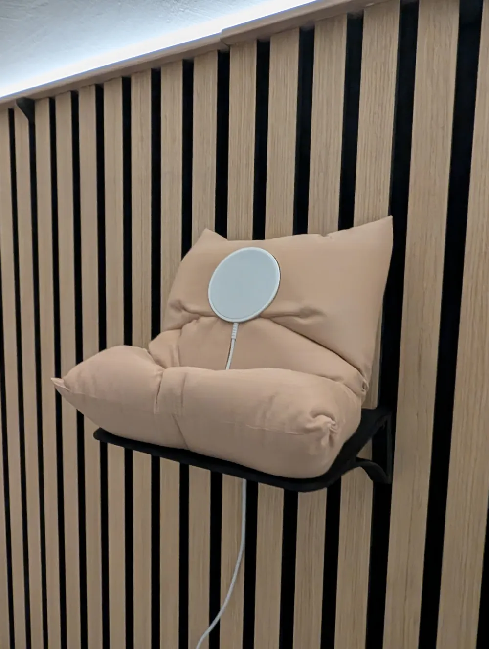 Étagère de chargeur de téléphone douillette, panneau acoustique ...