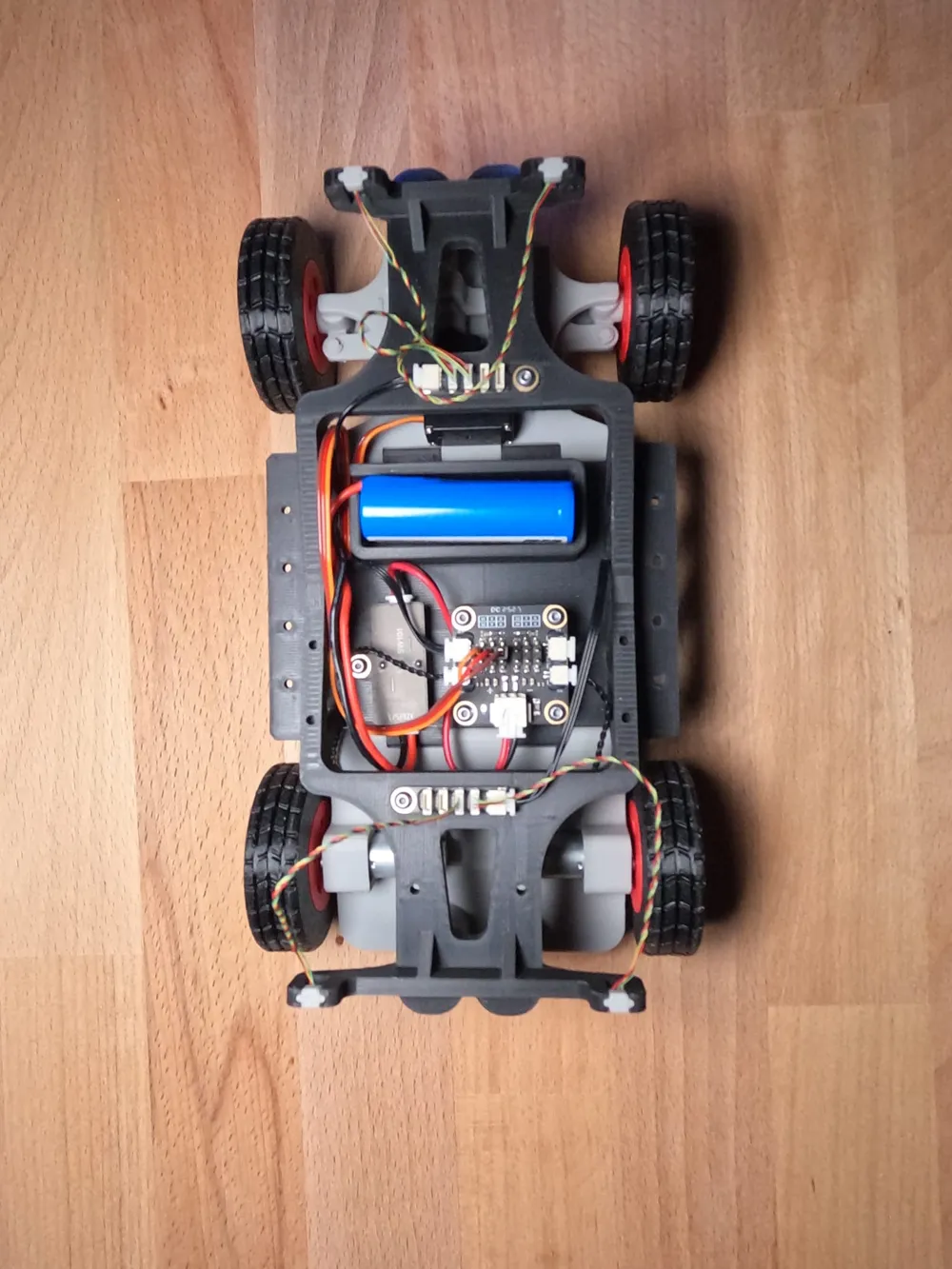 Carro RC - Modelo gratuito para impressão 3D - MakerWorld