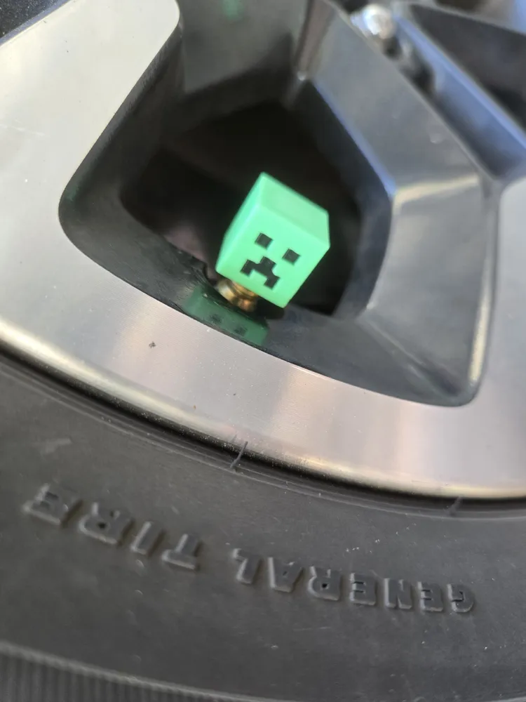 Minecraft Creeper - Valve Cap by Novel Designs MakerWorld: Download ...