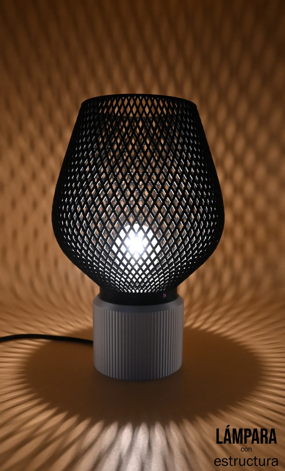 Table Lamp Grid Structure - Free 3D Print Model - MakerWorld