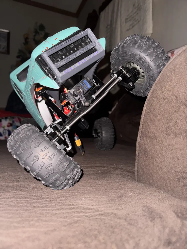 Warden LCG 1:10 Crawler Chassis - Free 3D Print Model - MakerWorld