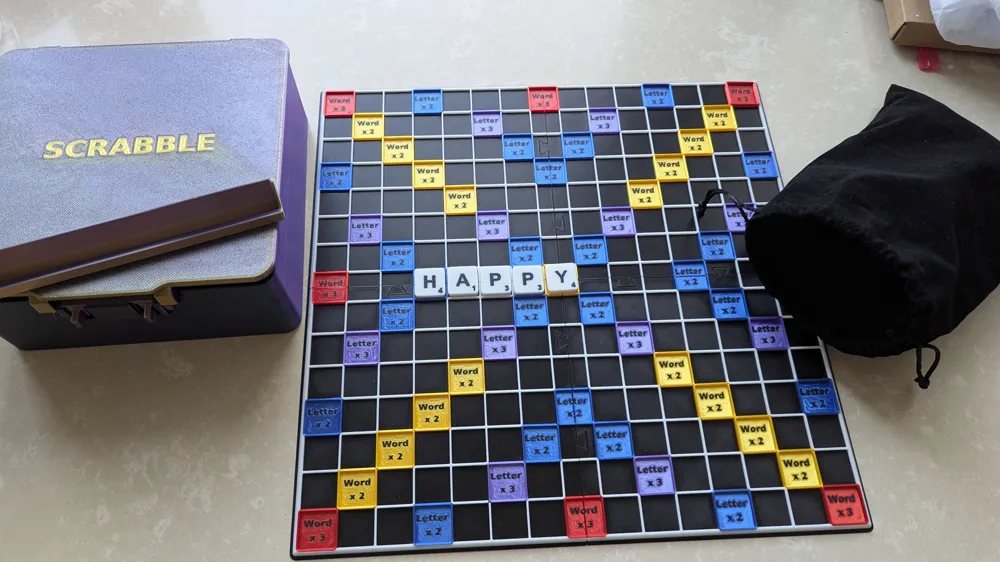 Scrabble-Brett mit Puzzle-Teilen – Kostenloses 3D-Druckmodell – MakerWorld
