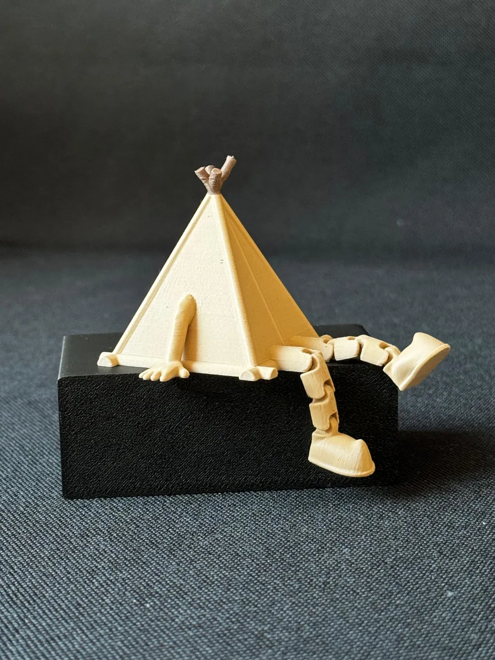 Articulated Flexi Tent Buddy by Ireality MakerWorld: Download Free 3D Models