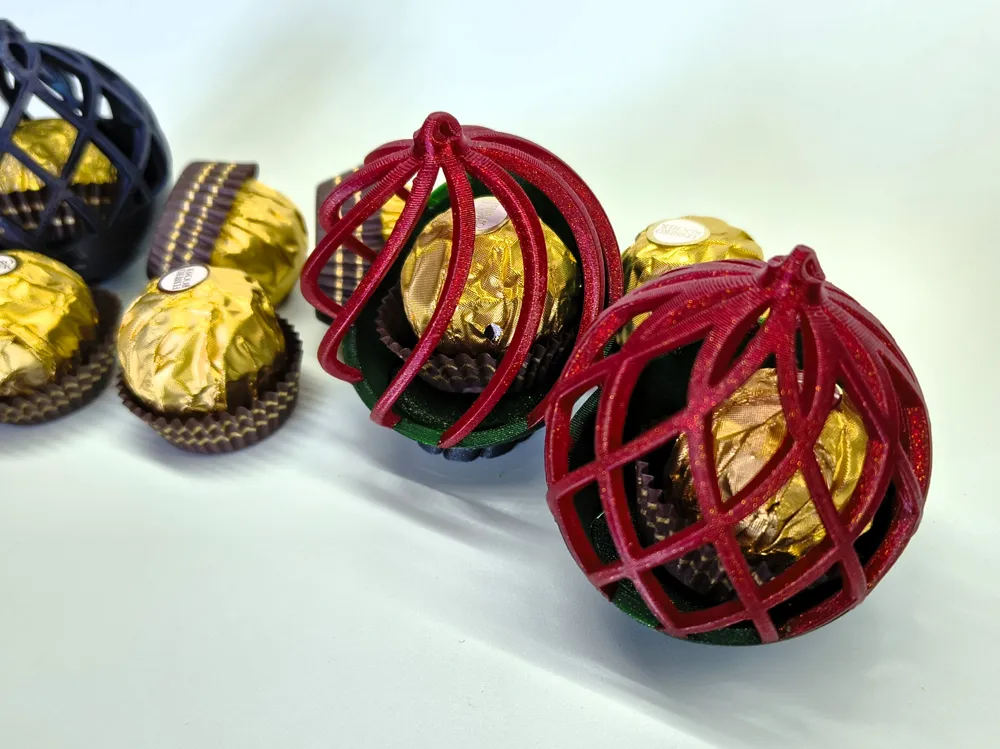 Ferrero Rocher Christmas Ornament - Free 3D Print Model - MakerWorld