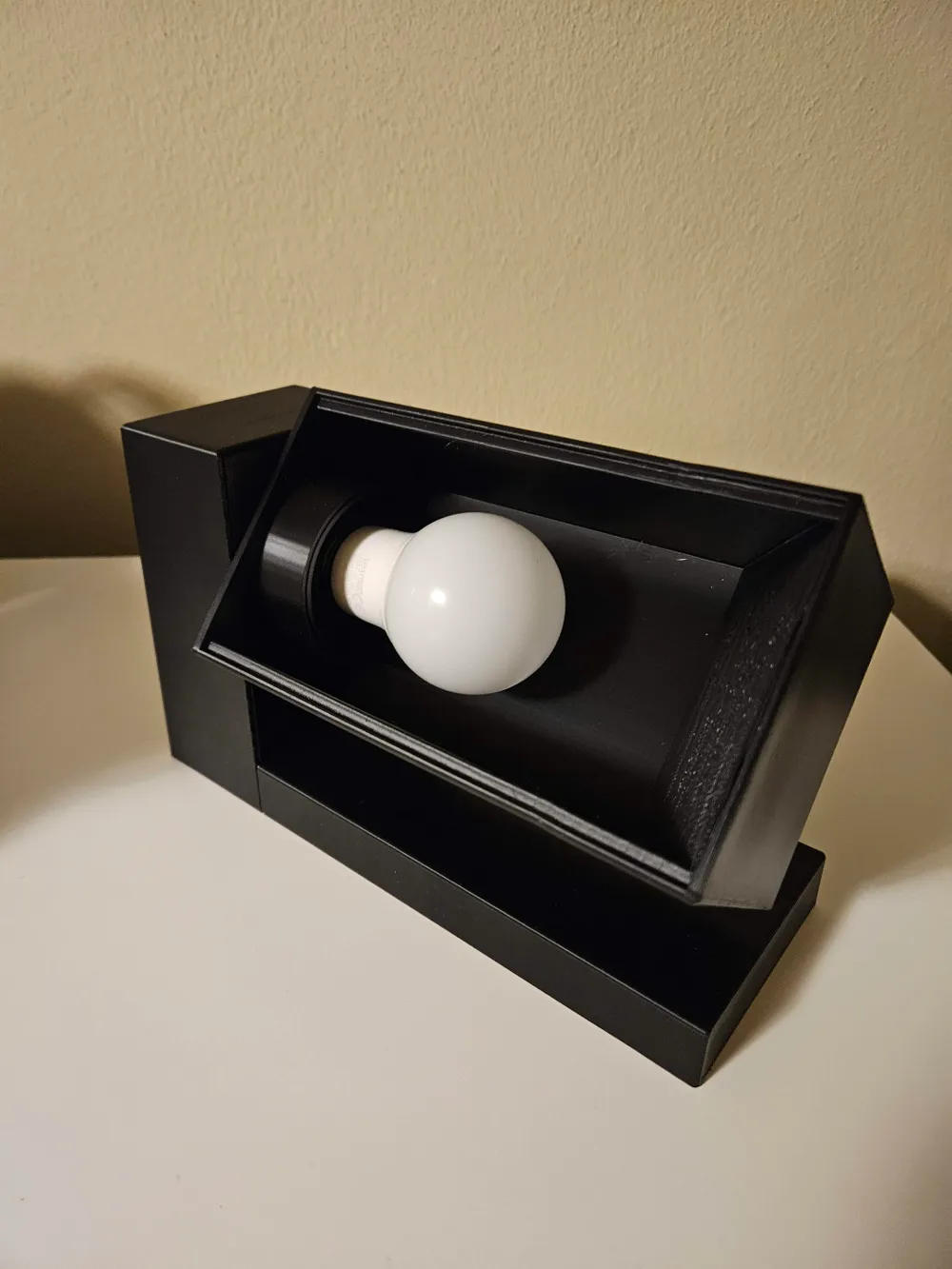 Wall Light - Free 3D Print Model - MakerWorld
