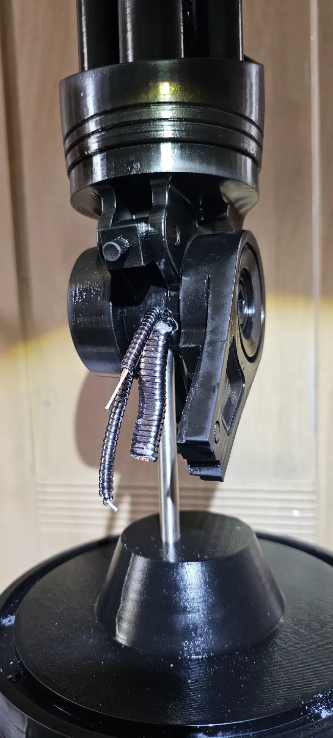 Terminator T800 Arm with Light Base - Free 3D Print Model - MakerWorld