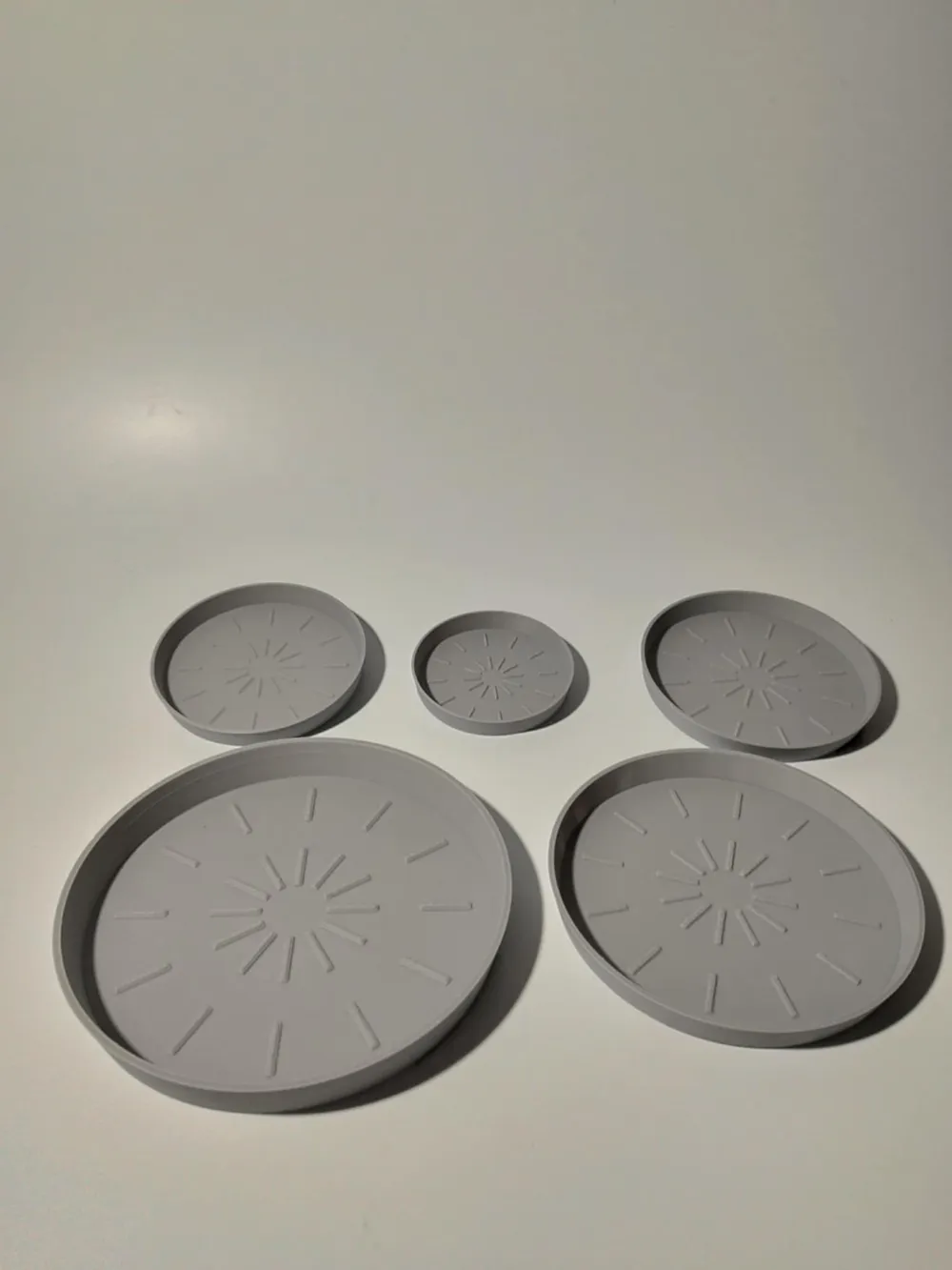 fast simply flower pot tray - Free 3D Print Model - MakerWorld
