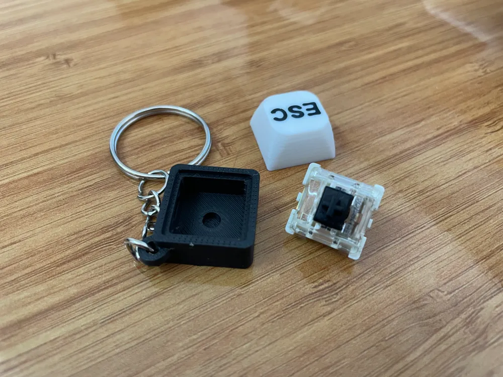 Keychain ClickCap - Free 3D Print Model - MakerWorld