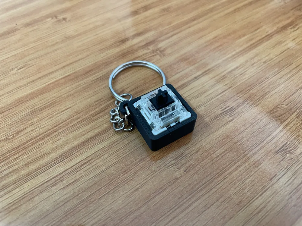 Keychain ClickCap - Free 3D Print Model - MakerWorld