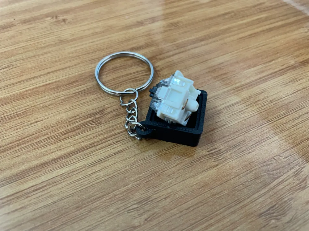 Keychain ClickCap - Free 3D Print Model - MakerWorld