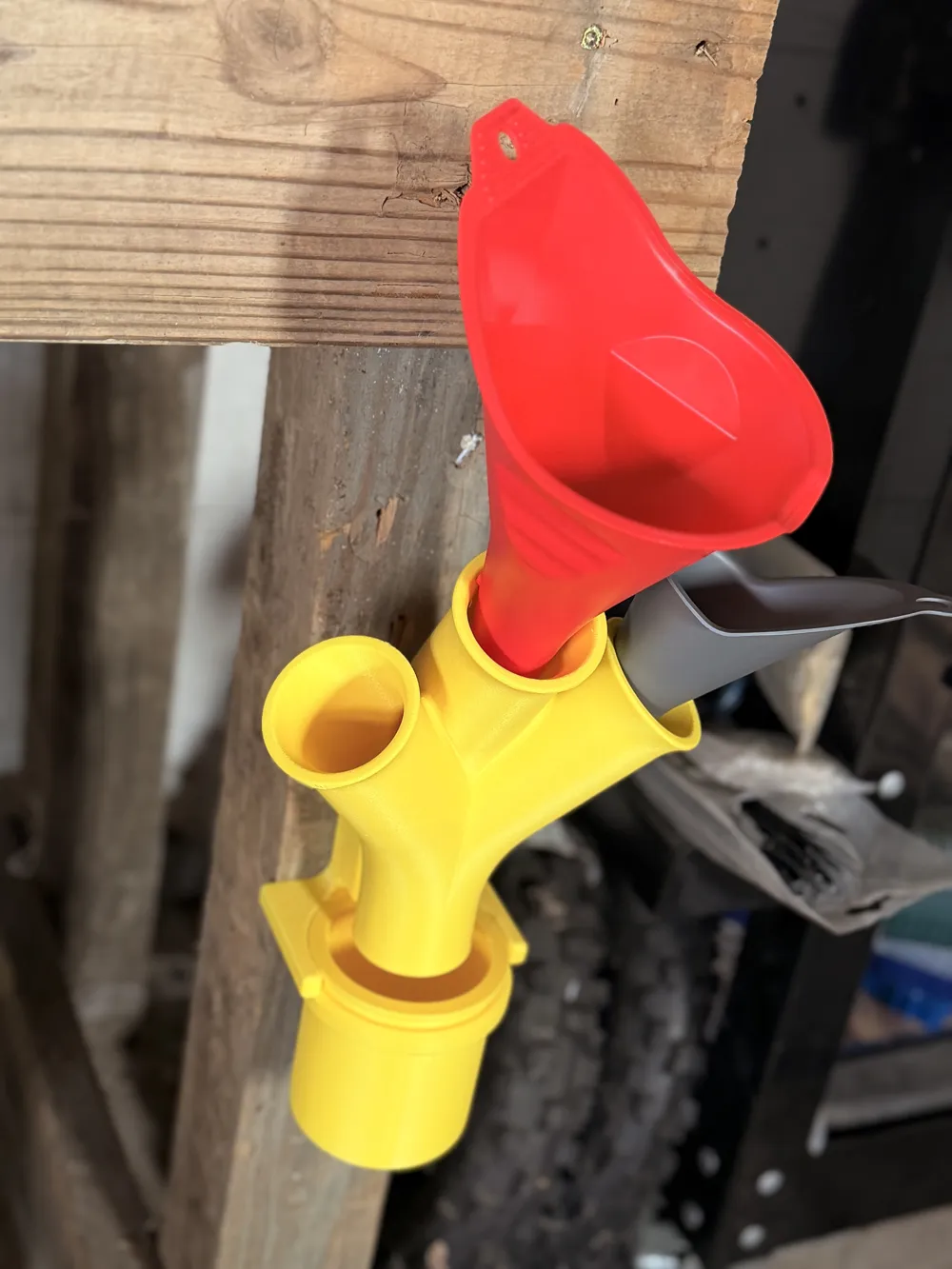 Oil Funnel Holder / Draining System - Free 3D Print Model - MakerWorld