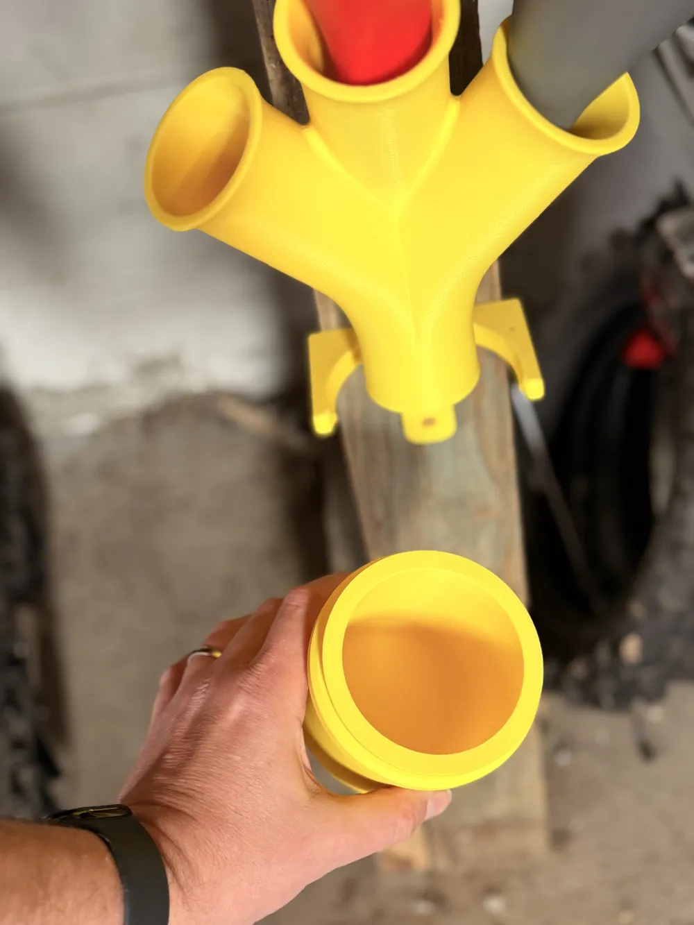 Oil Funnel Holder / Draining System - Free 3D Print Model - MakerWorld