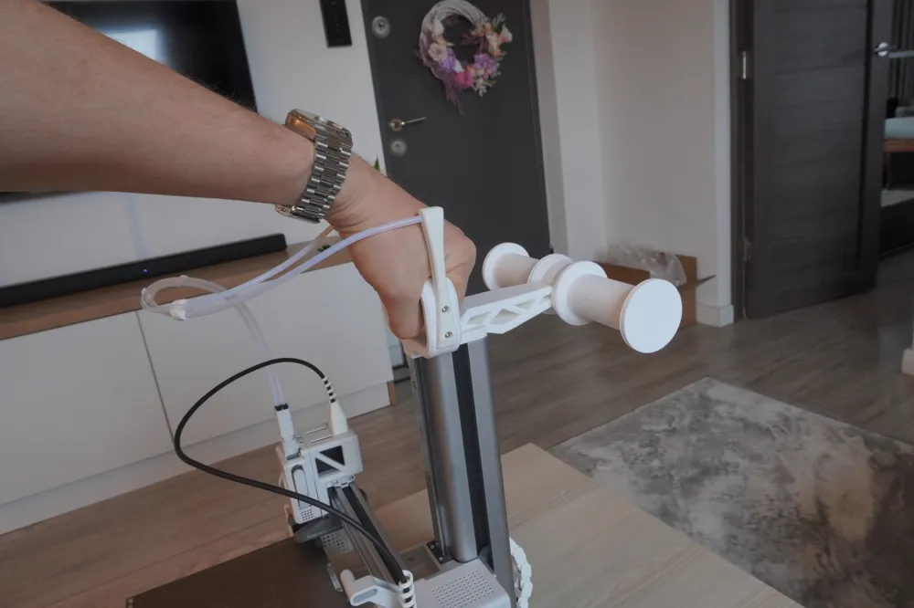 A1 Mini Dual Spool Handle quick filament swaps by Ivy & Manu Designs ...