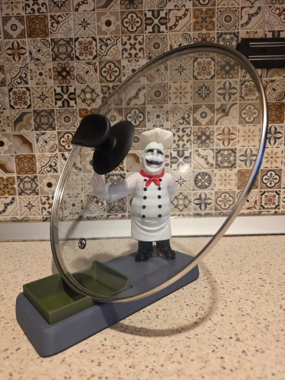 The Sous-Chef: Lid & Spoon Rest - Free 3D Print Model - MakerWorld