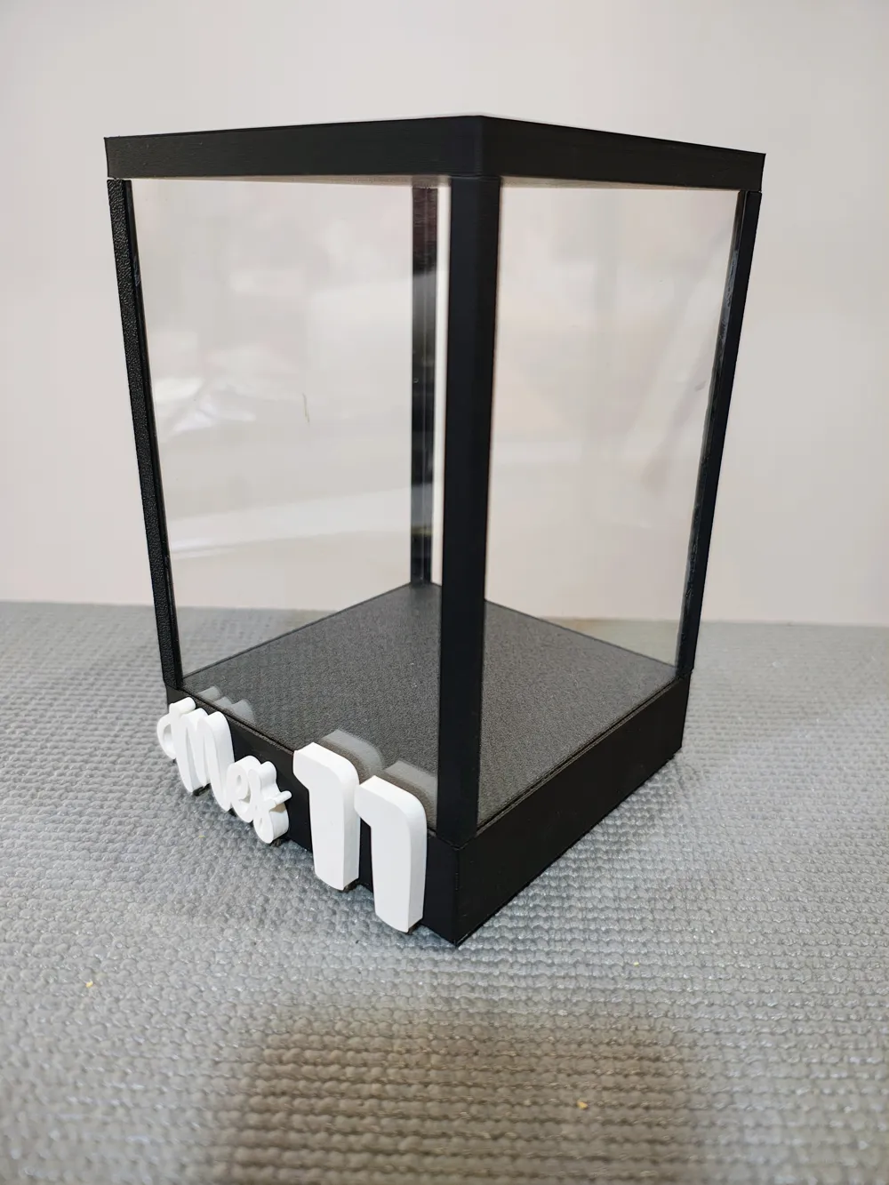 DISPLAY BOX - Free 3D Print Model - MakerWorld