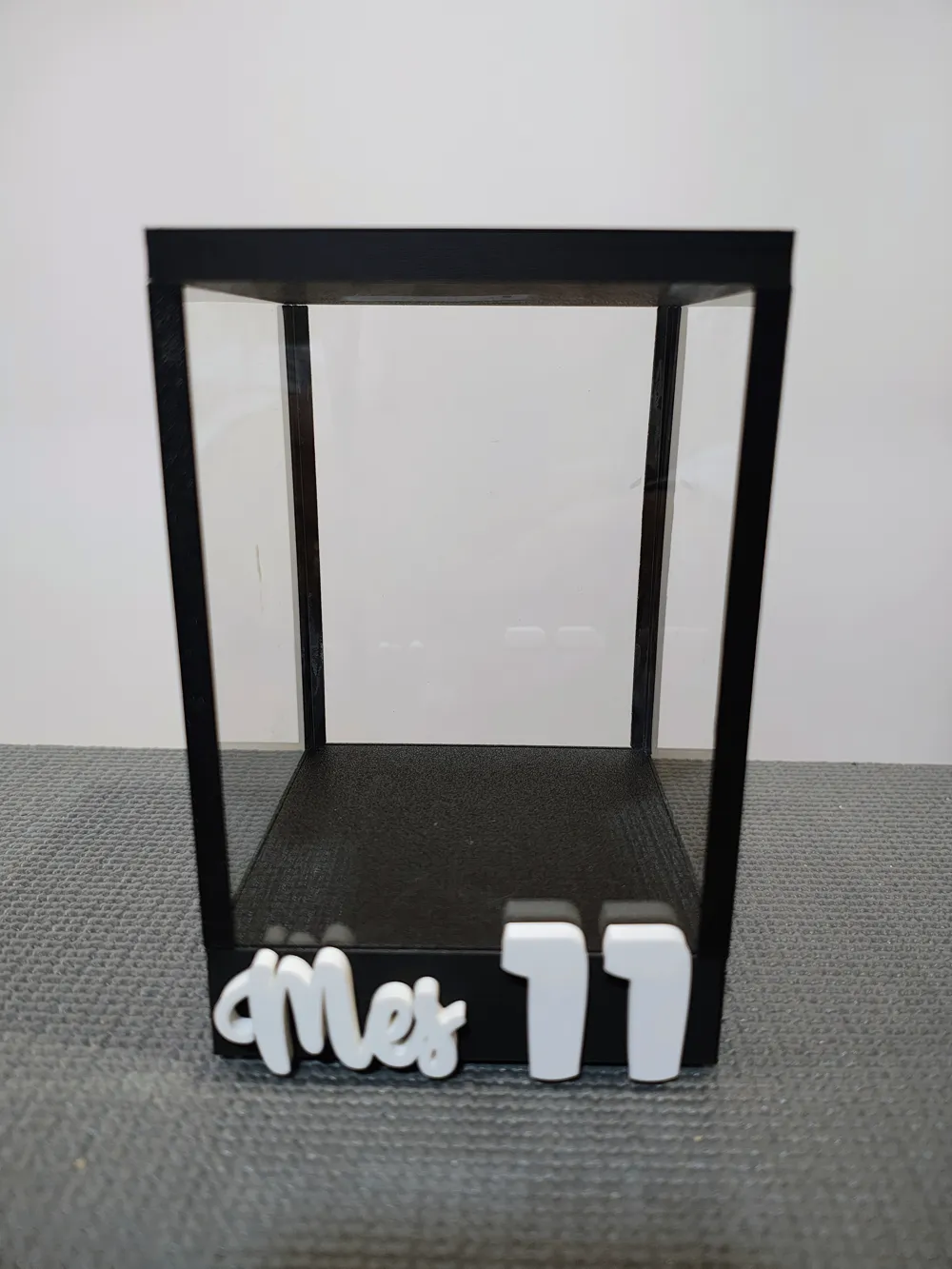 DISPLAY BOX - Free 3D Print Model - MakerWorld