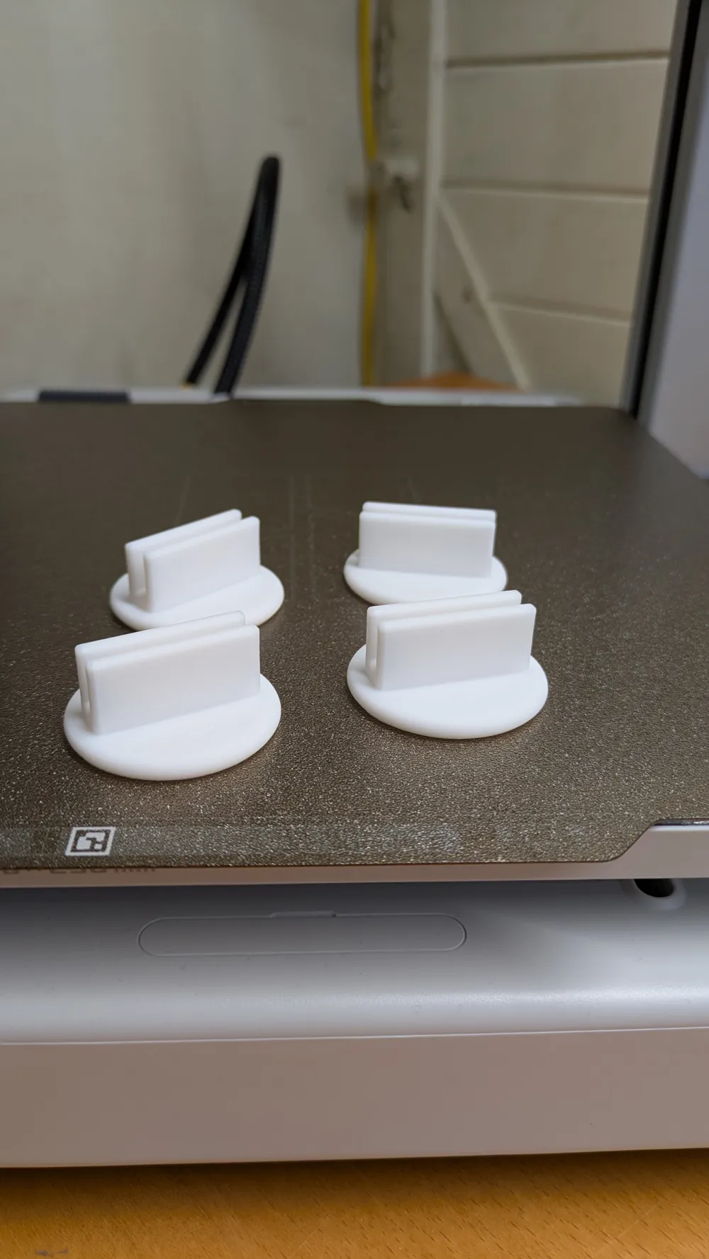 Busytown Airport Gamepieces - Free 3D Print Model - MakerWorld