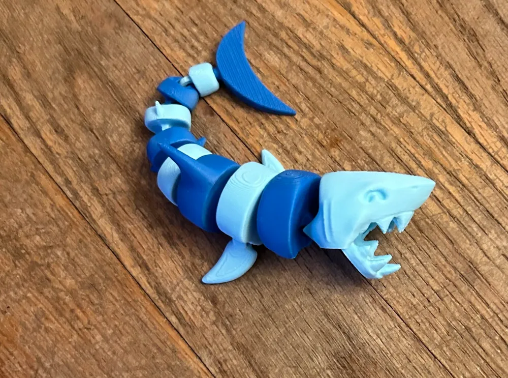 Articulated Multicolor Shark with moving mouth Remixed by Griffin1235 ...