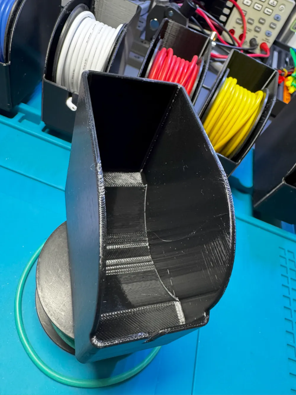 Gridfinity 16Ga Wire Spool Holder (68mm Dia) by prozach - MakerWorld