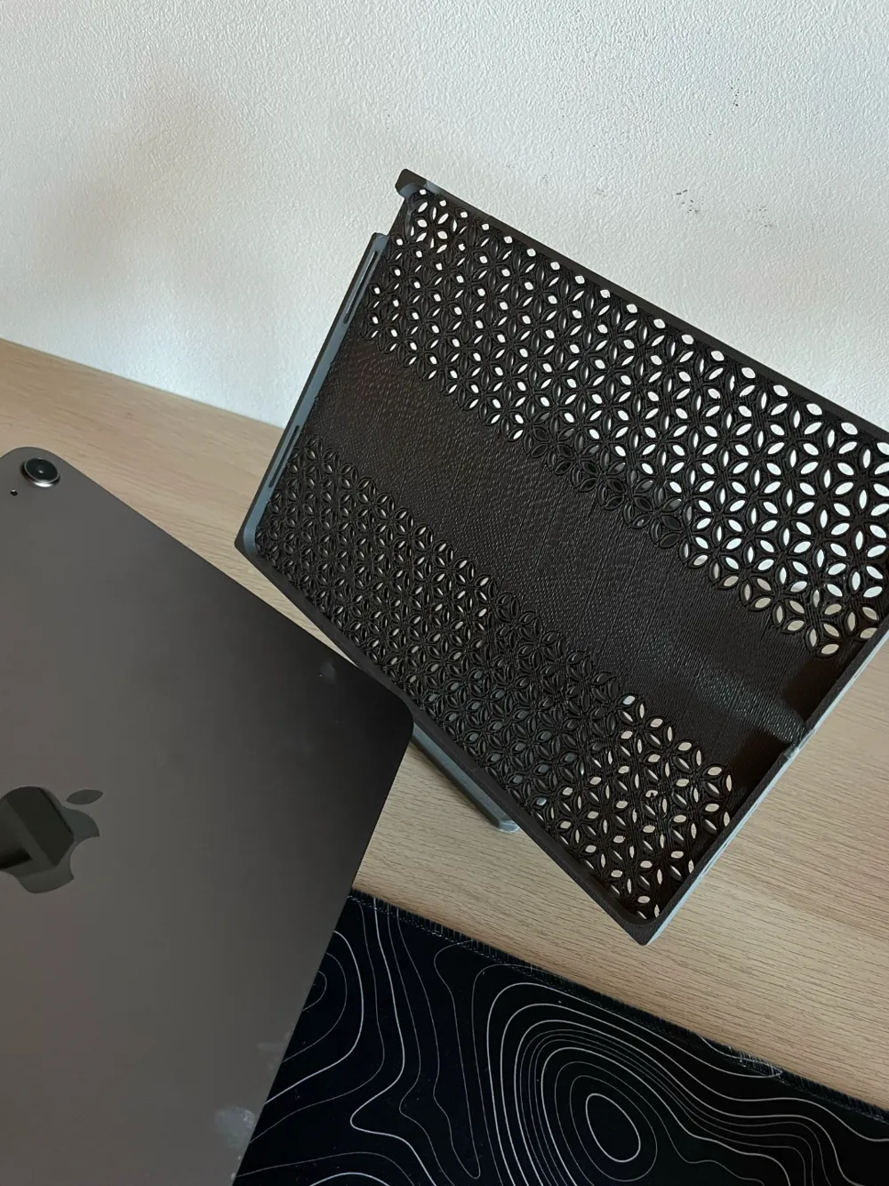 adjustable ipad Riser - Pro Display XDR - Free 3D Print Model - MakerWorld