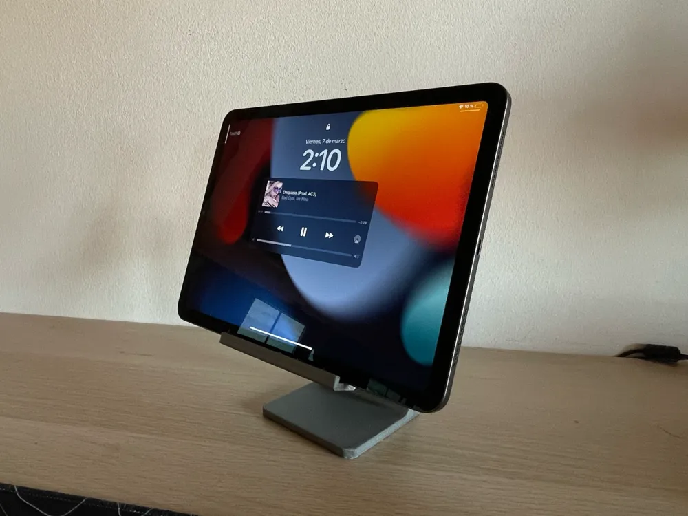 adjustable ipad Riser - Pro Display XDR - Free 3D Print Model - MakerWorld