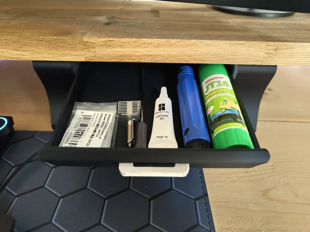 Sleek & Strong Curved Office Monitor Raiser - Free 3D Print Model ...