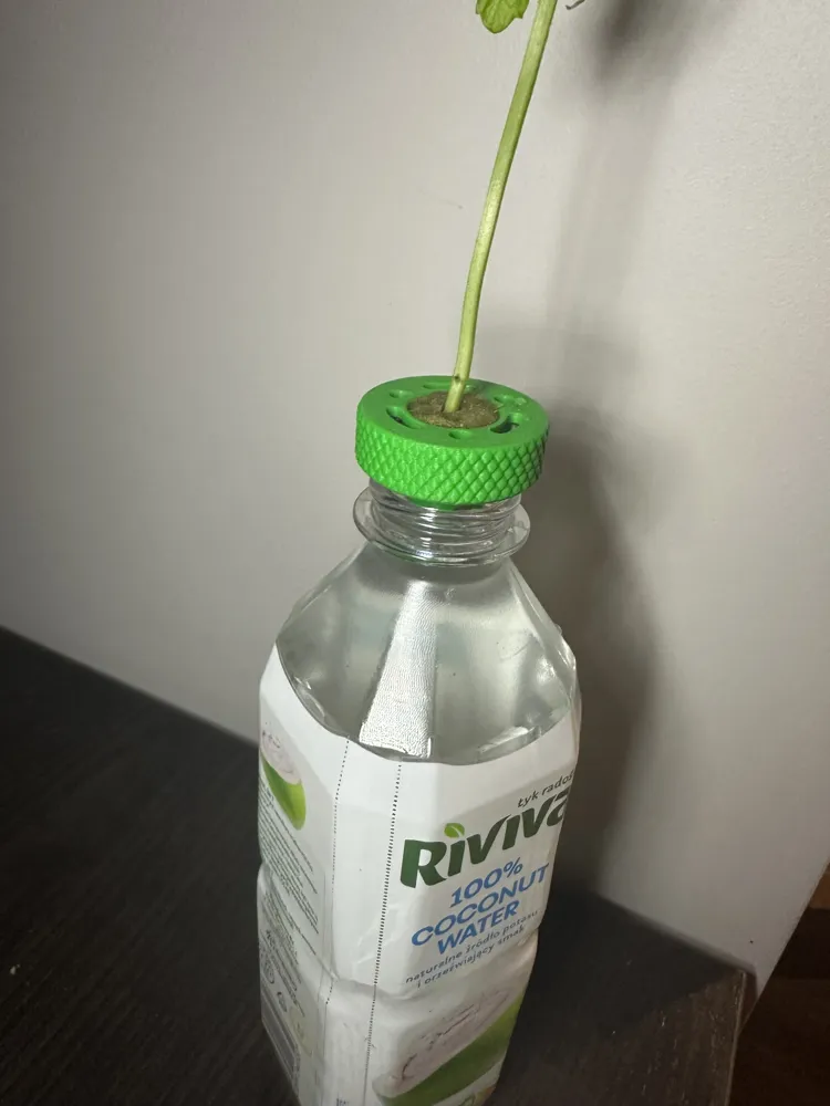 Kratky Bottle Adapter for hydroponic - 2025 by Maciej Rosiak MakerWorld ...