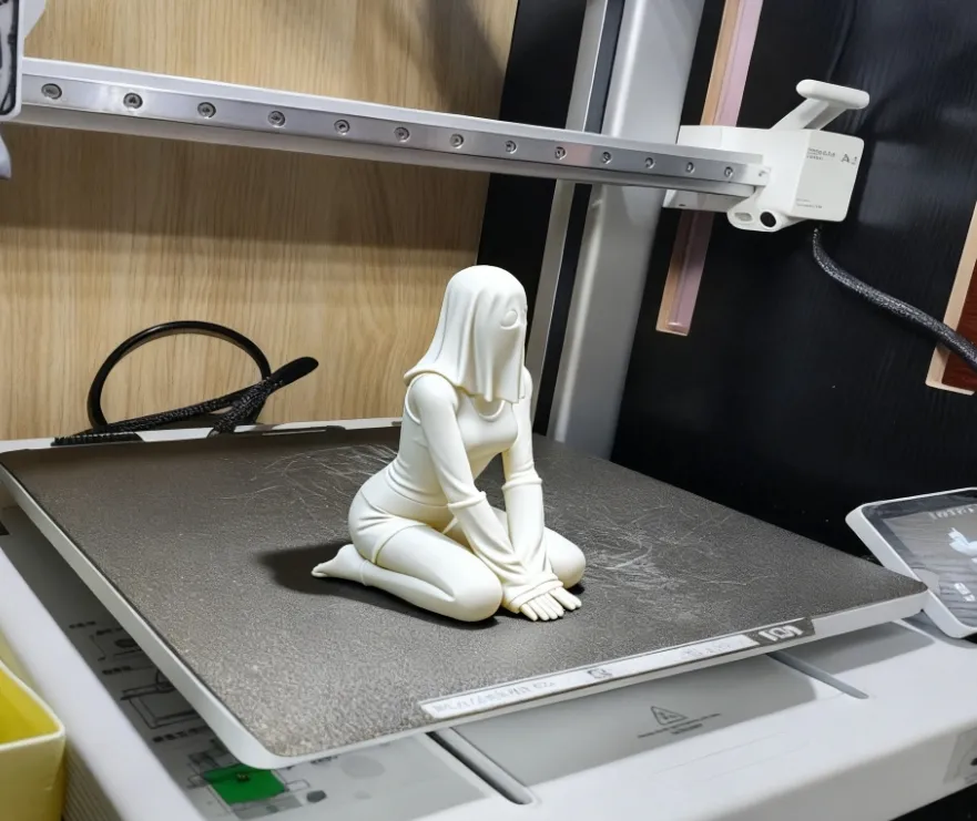 Ghost Girl Dainty Sitting Pose - Free 3D Print Model - MakerWorld