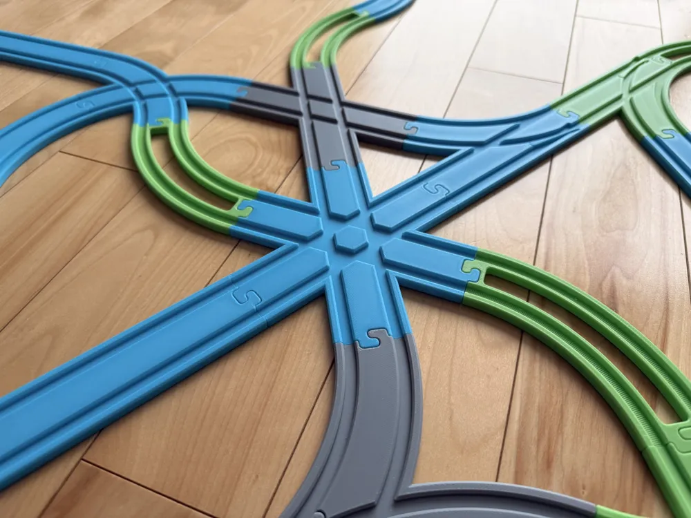 HexTracks 火车轨道系统 - 新手套装 来自 Designol MakerWorld：免费下载 3D 模型