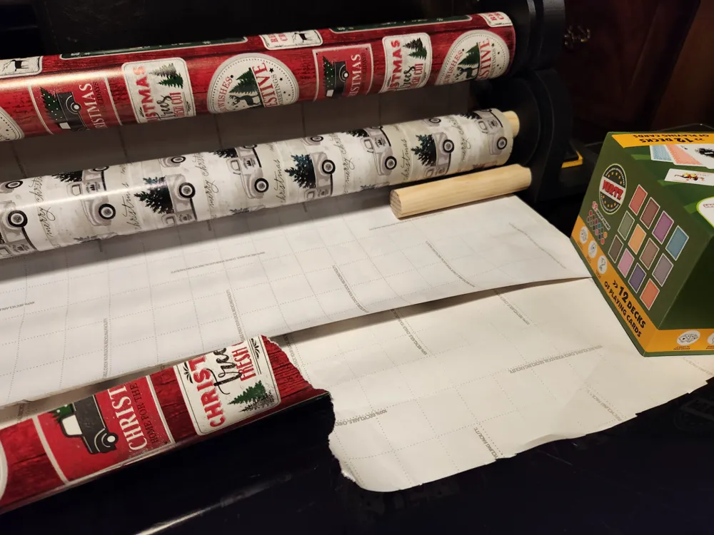 Wrapping Paper Station v2 by wottenad - MakerWorld