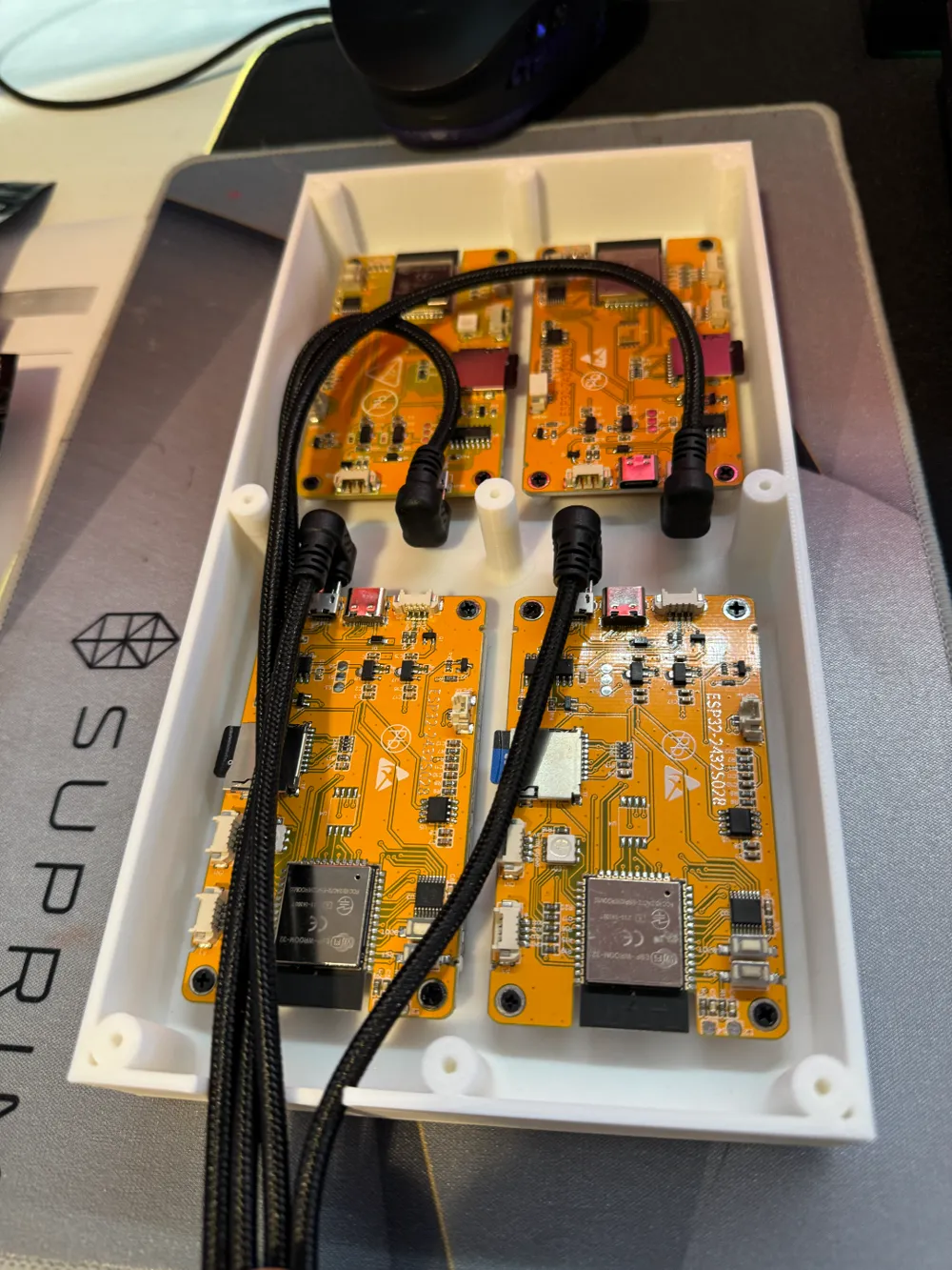 4 Screen xtouch housing by masarweh925 - MakerWorld