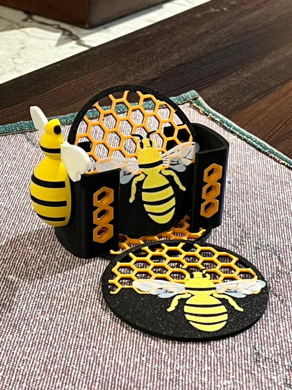 Honeycomb & Bee Coaster Set – Nature-Inspired - Free 3D Print Model ...
