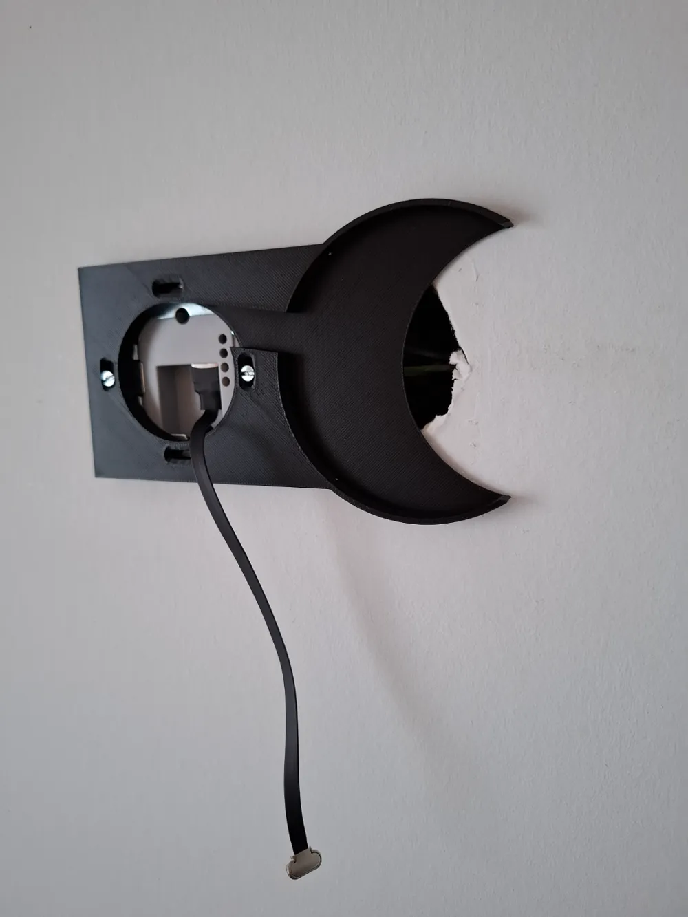 Tablet Holder - Wall Mount - Invisible - Floating by gmt94MakerWorld ...