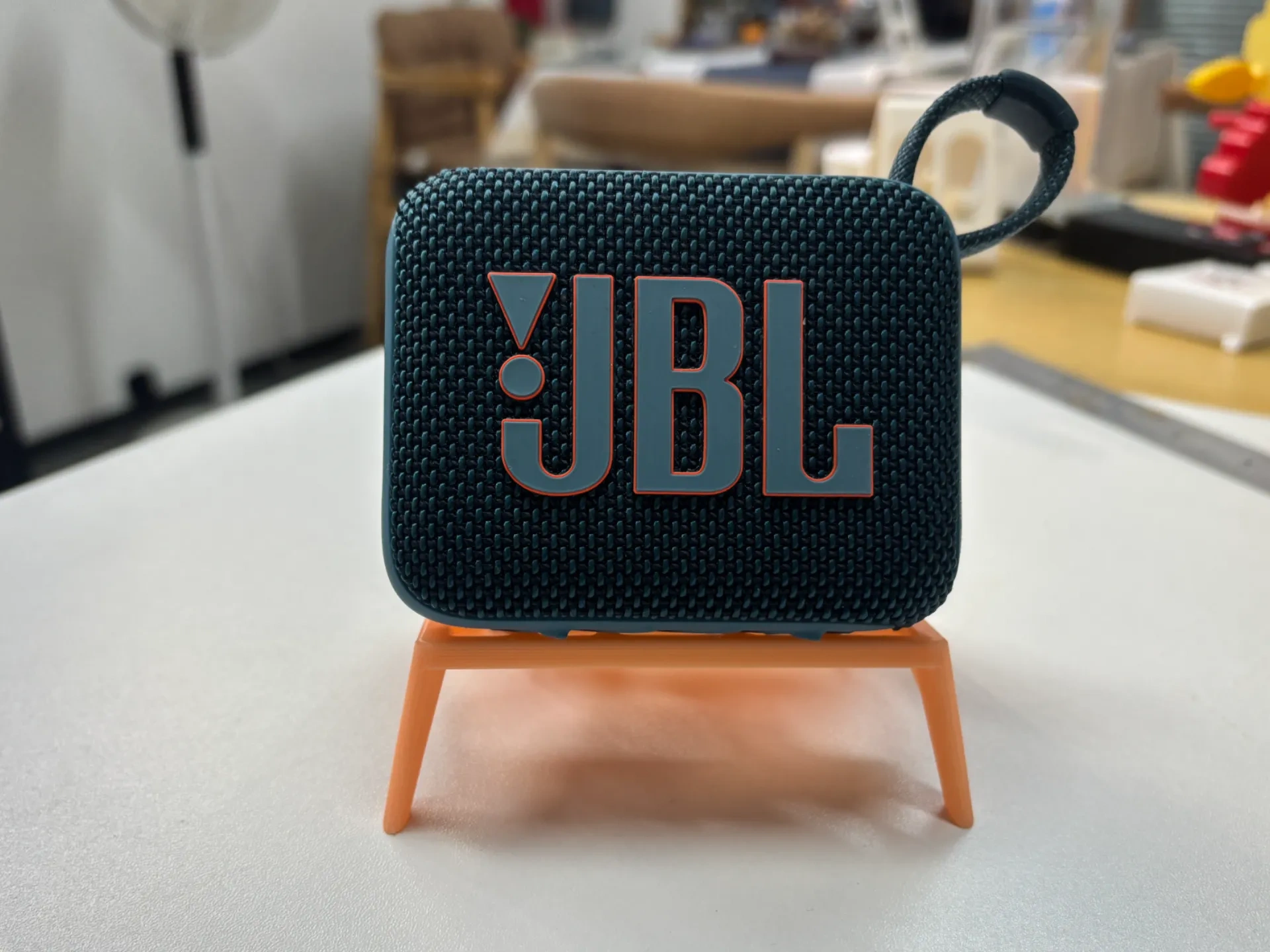 JBL-GO4-桌面支架 来自 TOO-MAX MakerWorld：免费下载 3D 模型