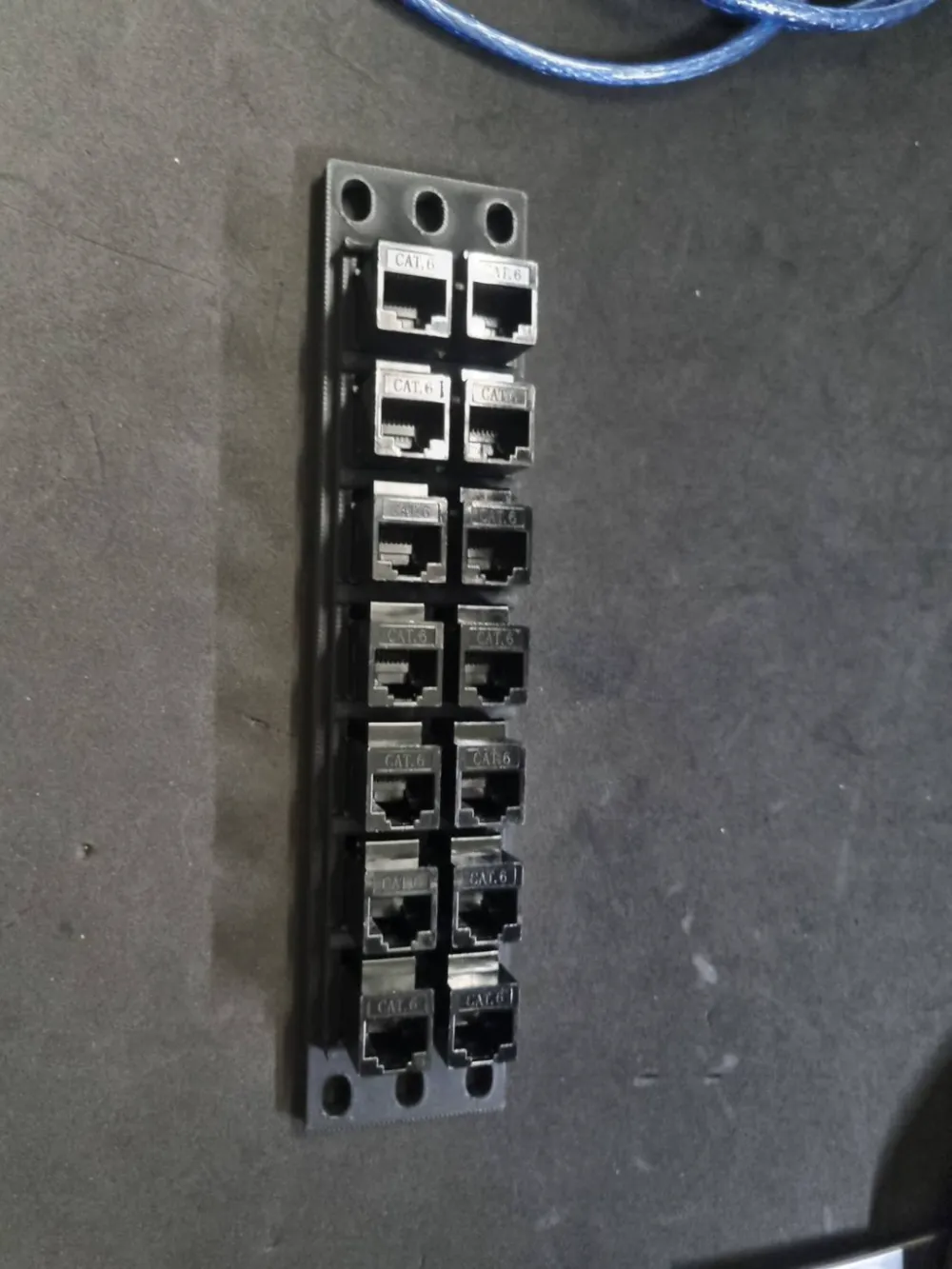 8 Inch Server Rack 1U RJ45 Keystone Patch Pane von T Ben - MakerWorld